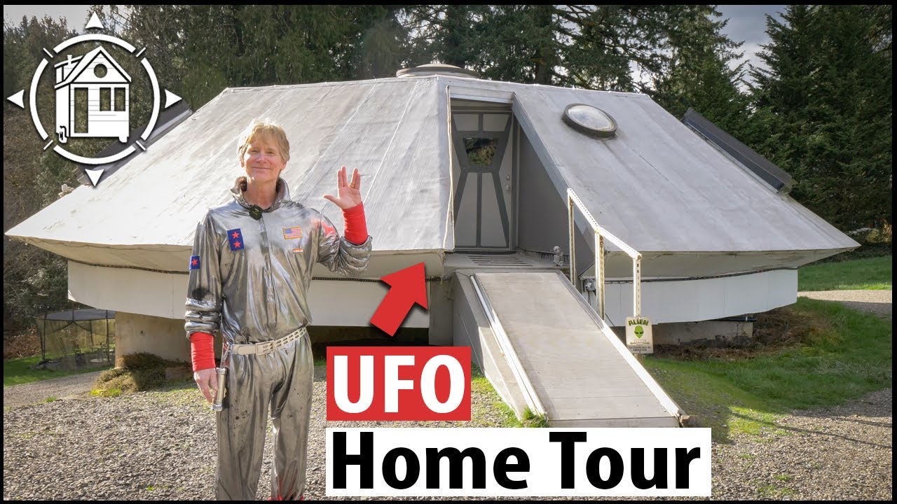 Spaceship in his backyard? Dad builds outrageous man cave - Houses Tiny