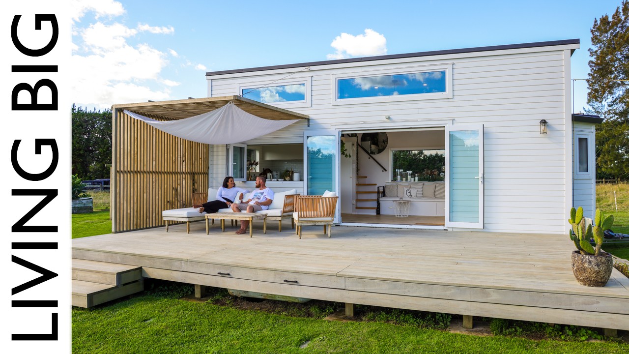 Get Ready To Fall In Love With This Tiny Home - Houses Tiny
